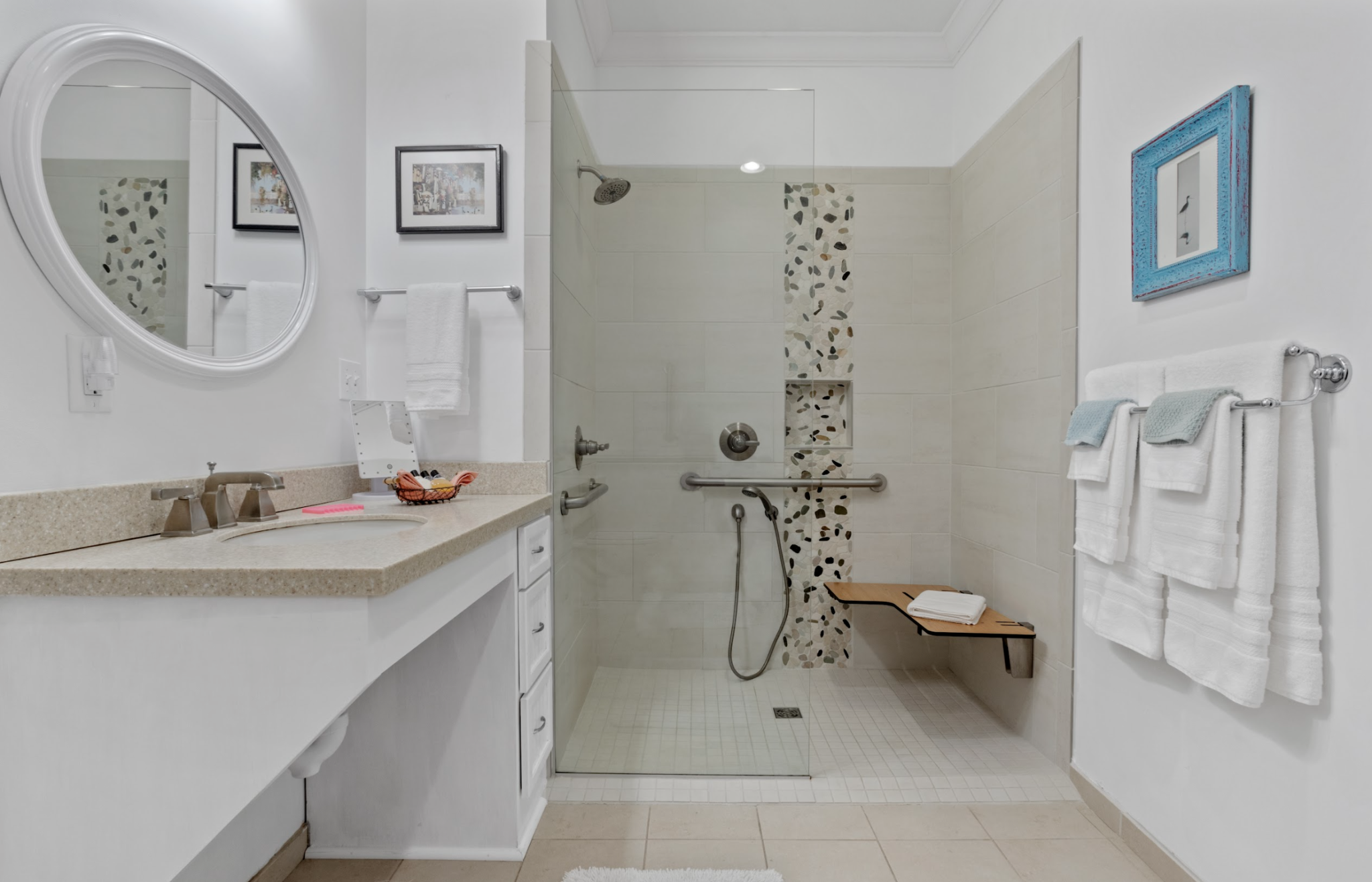 Rooms - Bay Town Inn